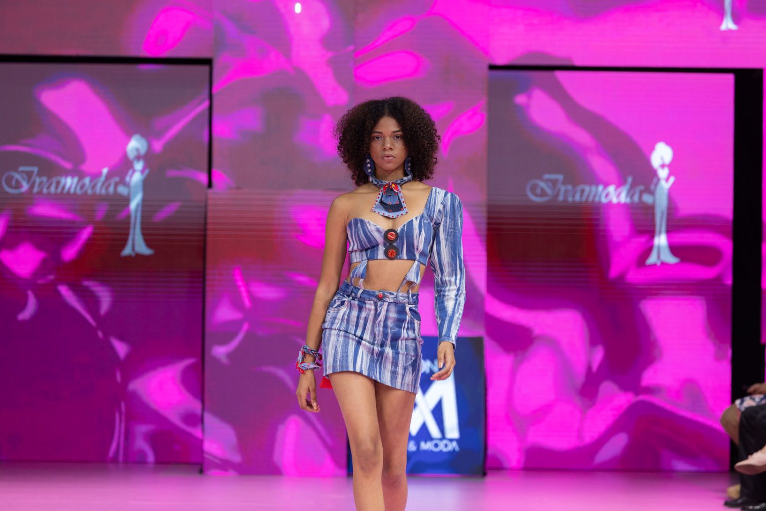 León Arte y Moda - Nicaragua Diseña